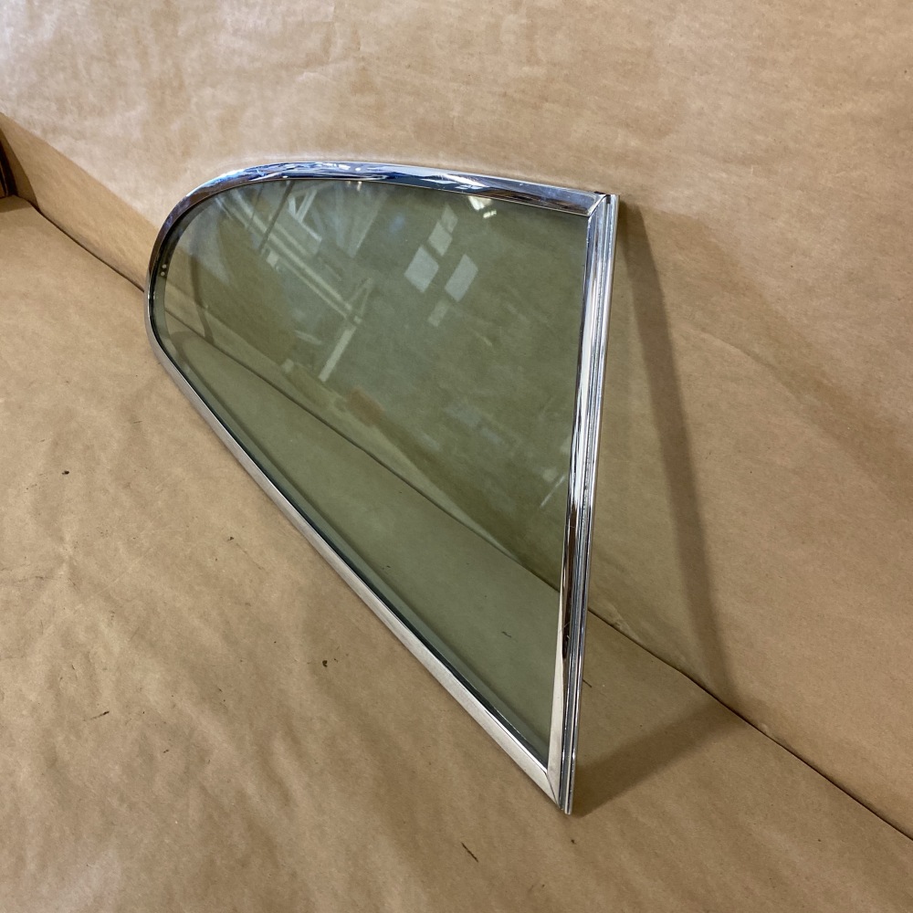Original Jaguar XKE E-Type S2 Coupe RH Rear Quarter Window Triplex ...