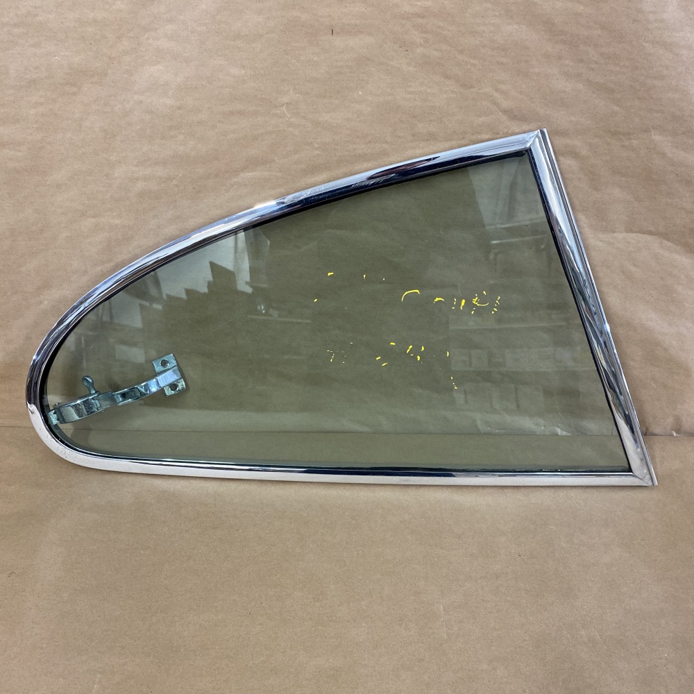 Original Jaguar XKE E-Type S1 S2 2+2 RH Rear Quarter Window Triplex ...
