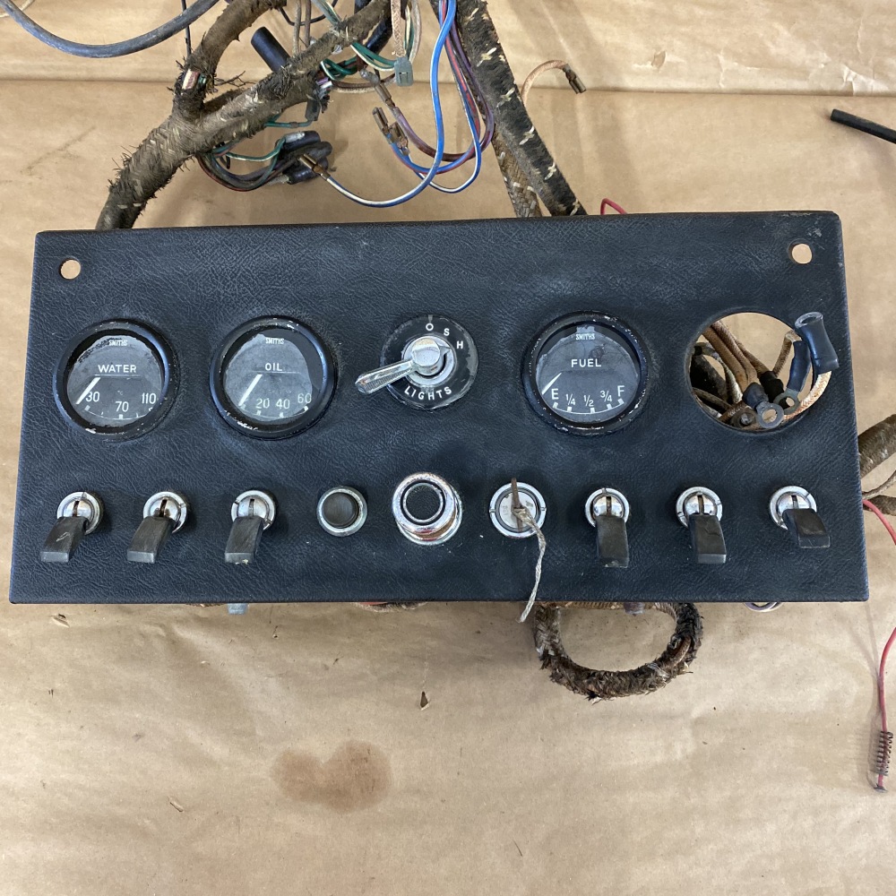 Original Jaguar XKE E-Type S1 4.2 Dash Center Instrument Cluster ...