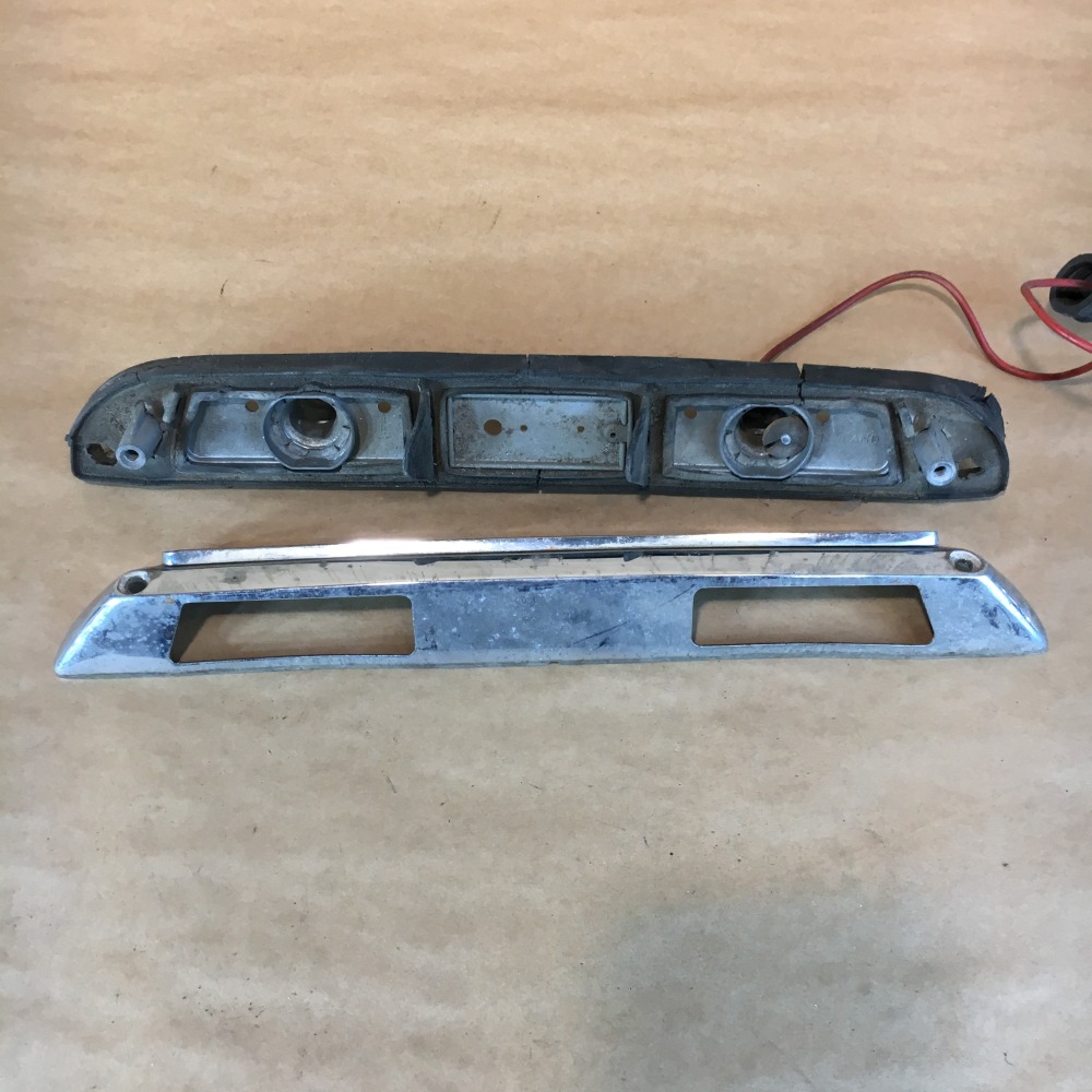OEM TRIUMPH TR6 Spitfire Lucas Rear License Number Plate Lamp Assembly ...