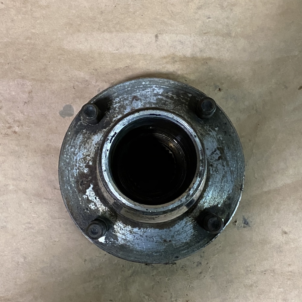 Original MG MGB Front Suspension Left LH Splined Wire Wheel Hub BTB719 ...