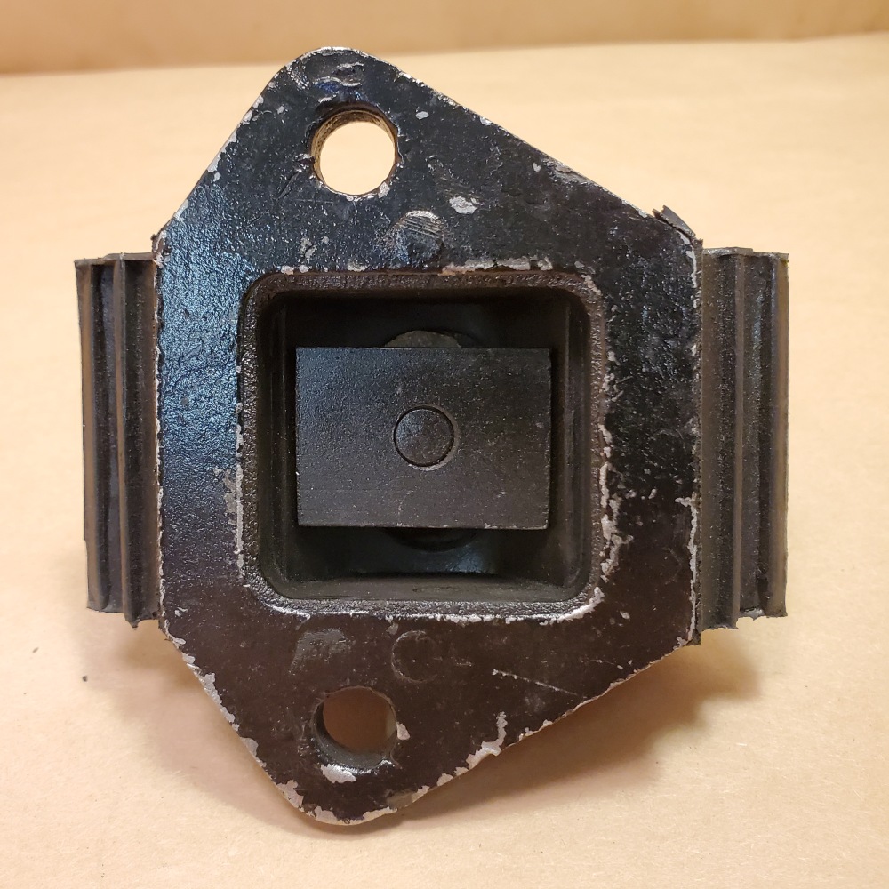 NOS Jaguar XJ6 XJ12 XJS Front Crossmember Subframe Rear Mounted Vee ...