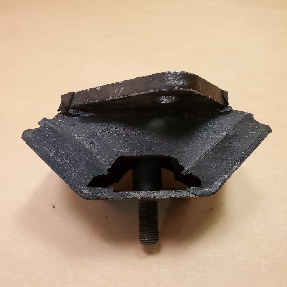 NOS Jaguar XJ6 XJ12 XJS Front Crossmember Subframe Rear Mounted Vee ...