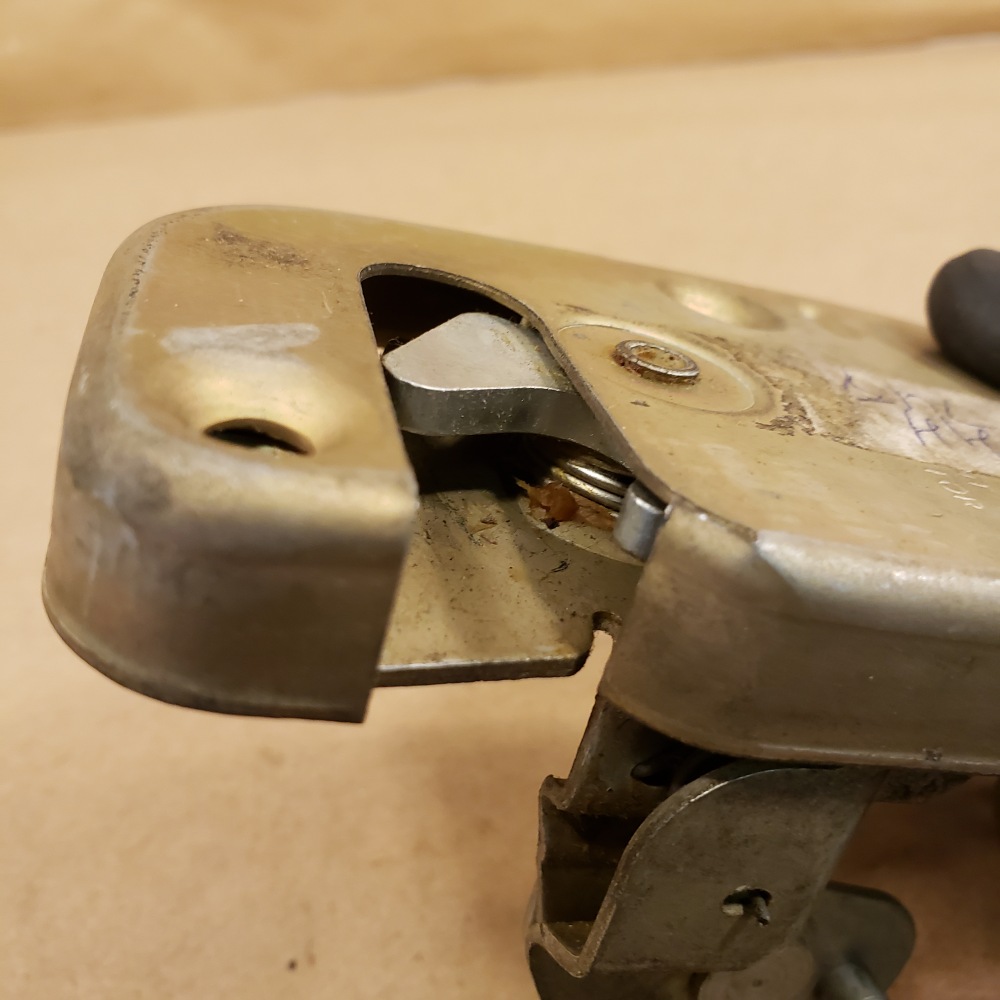 Original 1965-1967 MG MGB RH Right Side Door Lock Mechanism AHH7451 ...