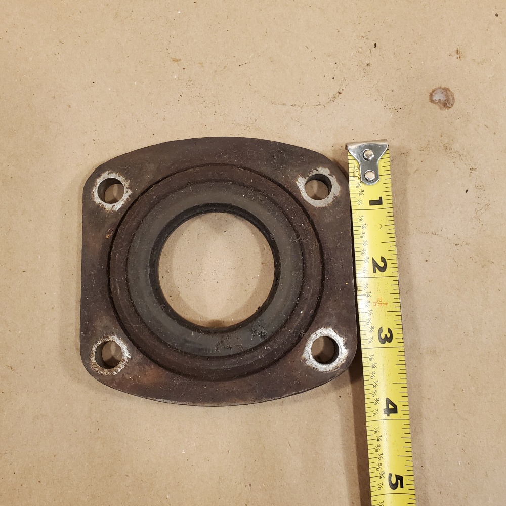 MG MGB REAR AXLE HUB BEARING CAP ASSEMBLY - For Sale, Seattle WA